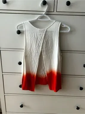 L'ATISTE | Tops | Ombre Crochet Front Tank | Poshmark